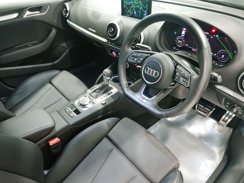 中古車のご紹介ⅩⅥ＊2017年A3SB スタッフブログ｜Audi 山陰